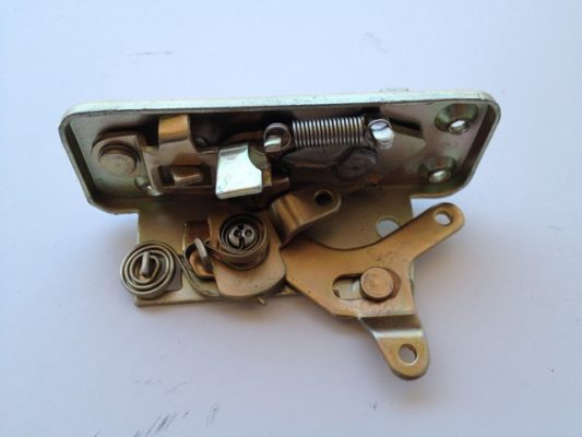 Door Latch Lock Bullnose R & L – CODE# DLL322 – MASN Trailer & Truck Spares